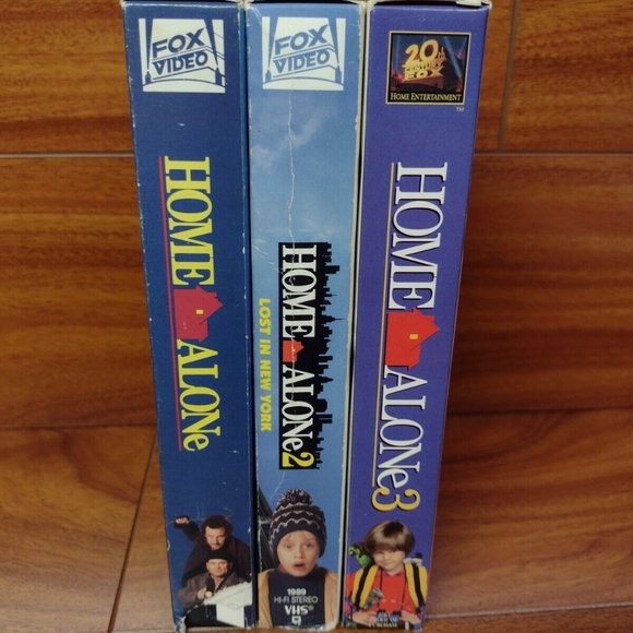 Media | Seasonal Holiday Christmas Movie Bundle Home Alone 13 Vhs Movie ...